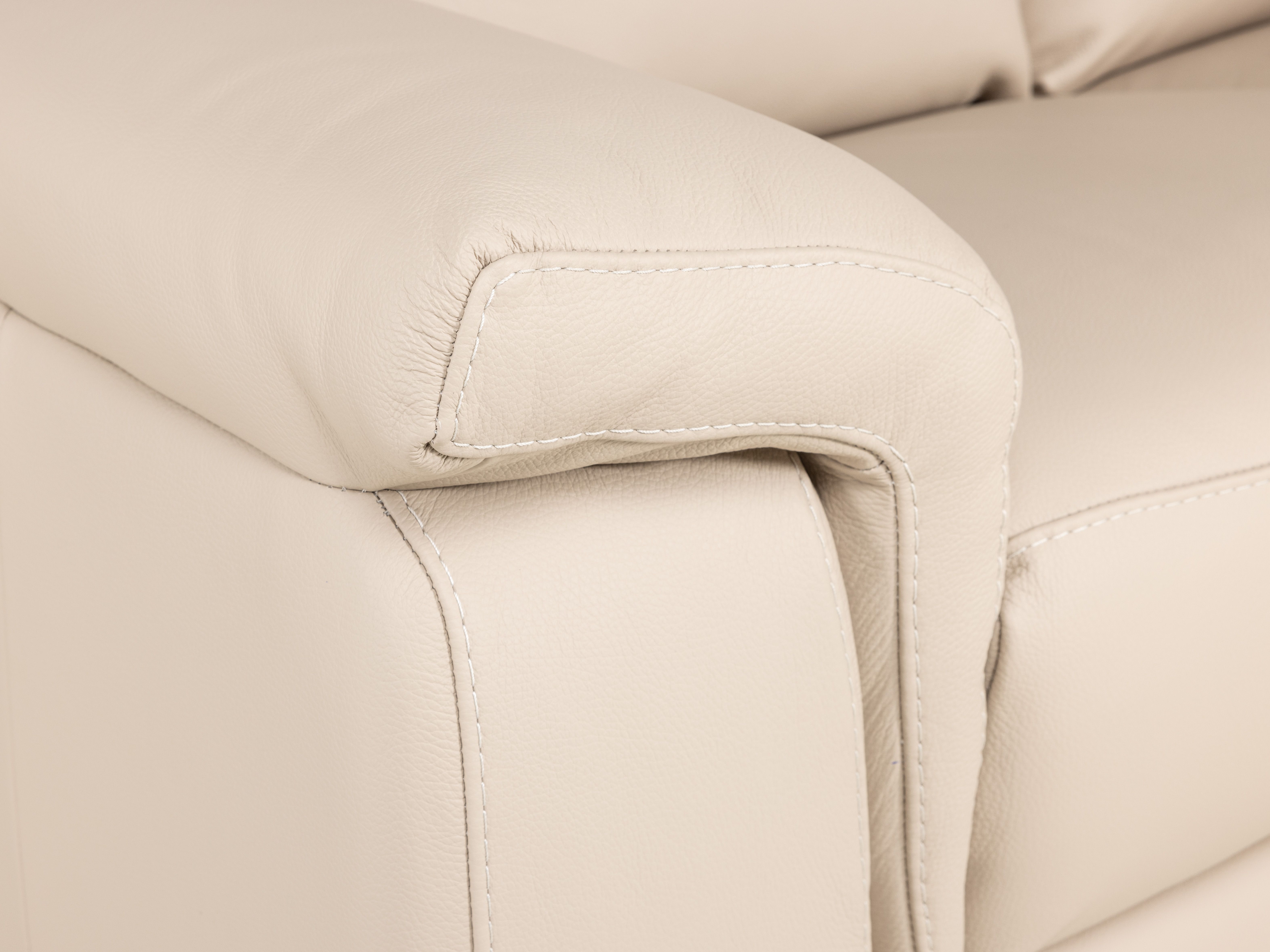 Nicoletti Home Alan 2-zit leder beige beige B175 x D94 x H99 cm | DEBA ...