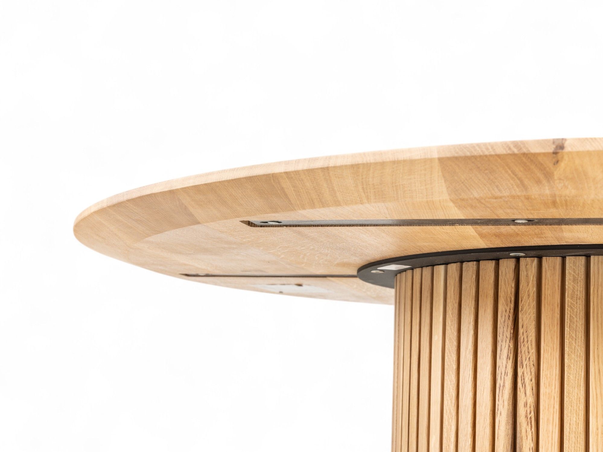 William Winston Hamilton eetkamertafel smoked oak hout B140 x D140 x ...